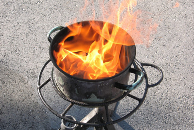 Several Ways to Use Salt in the Kitchen (not for seasoning) | Fluster ...